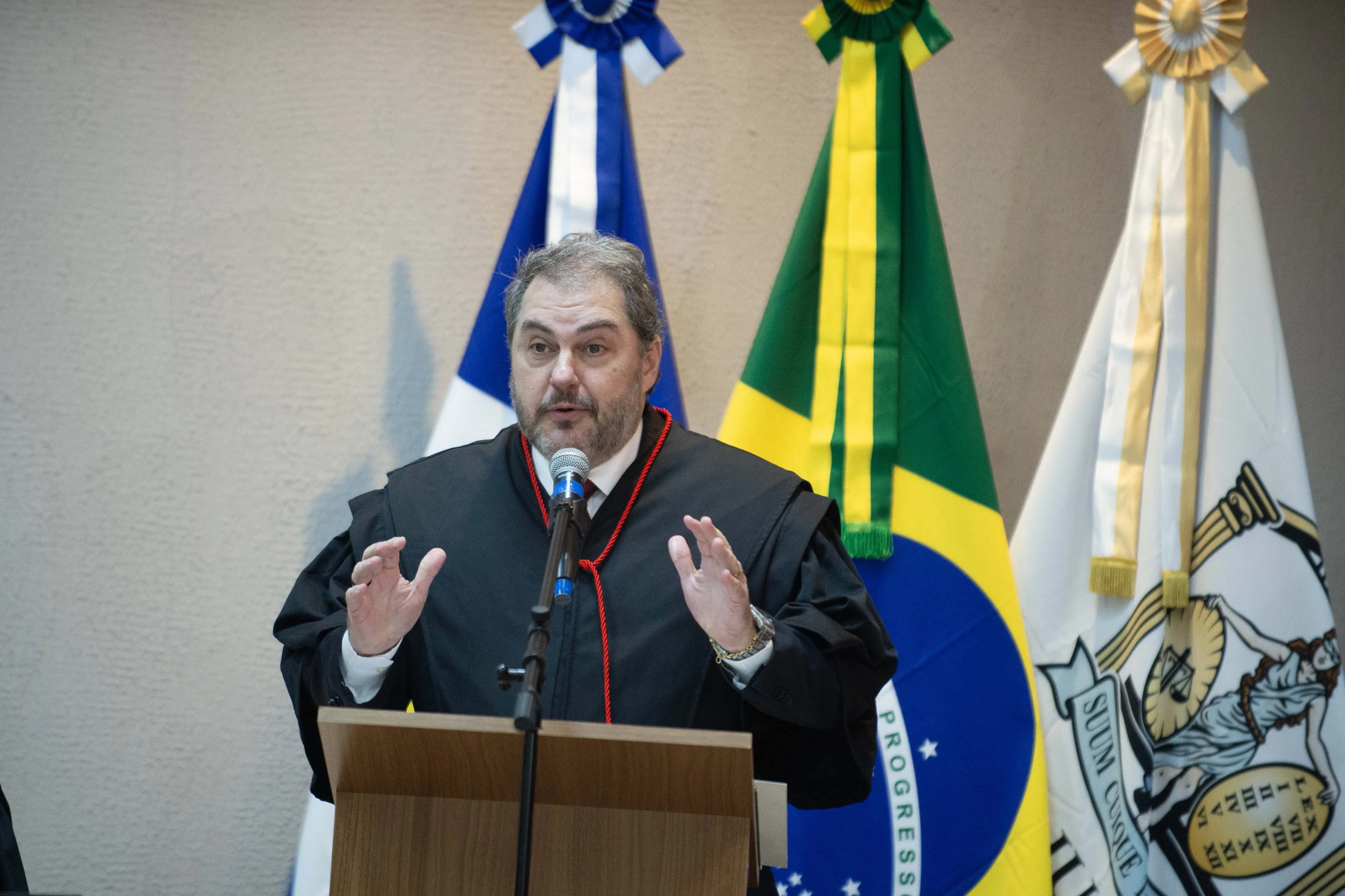 Deosdete Cruz Junior toma posse como desembargador do Tribunal de ...